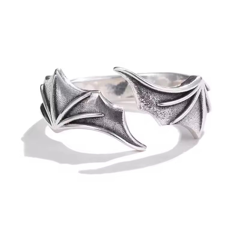 Vampire Wing Ring – MidnightGothic